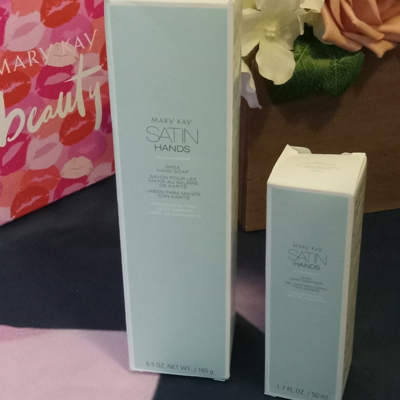 Mary Kay | Skincare | Mary Kay Satin Hands Duo In White Packaging ...